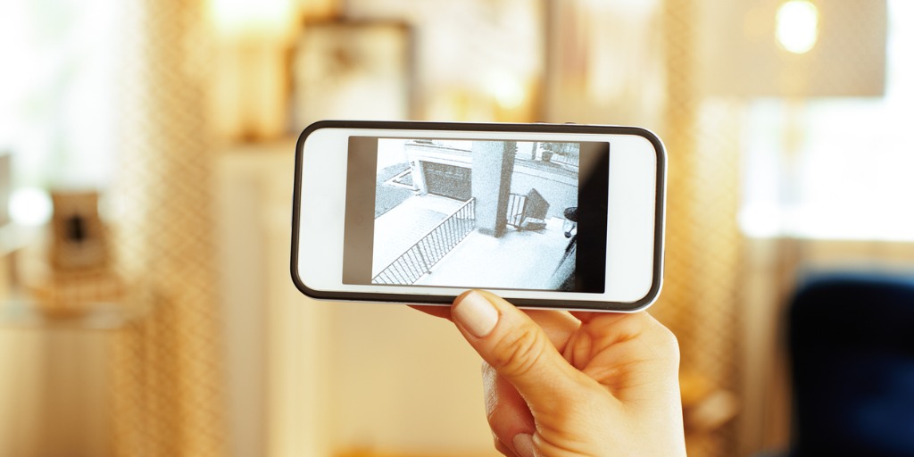 17 Ways to Protect Your House from a Break-In | Graana.com