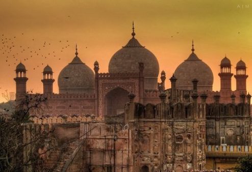 Here's Why Badshahi Mosque is a Wonder of Pakistan | Graana.com