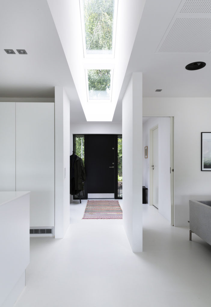 6 Reasons Why You Need to Add More Windows to Your Place | Graana.com