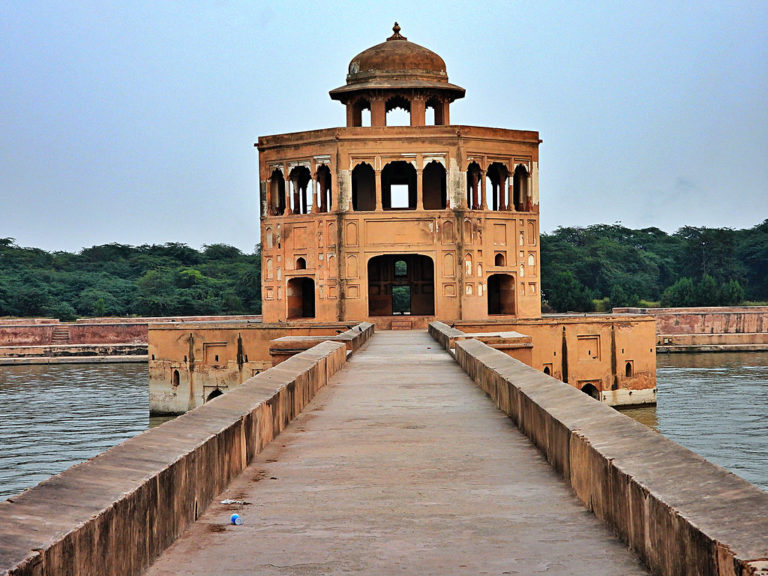 All You Need to Know About Hiran Minar | Graana.com